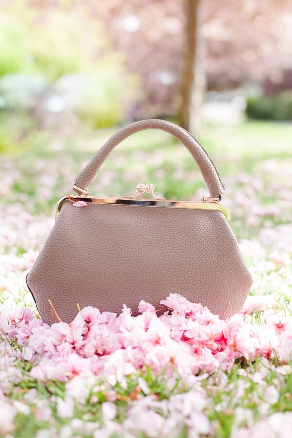 5 Items In My JEMMA Handbag - Blush & Camo