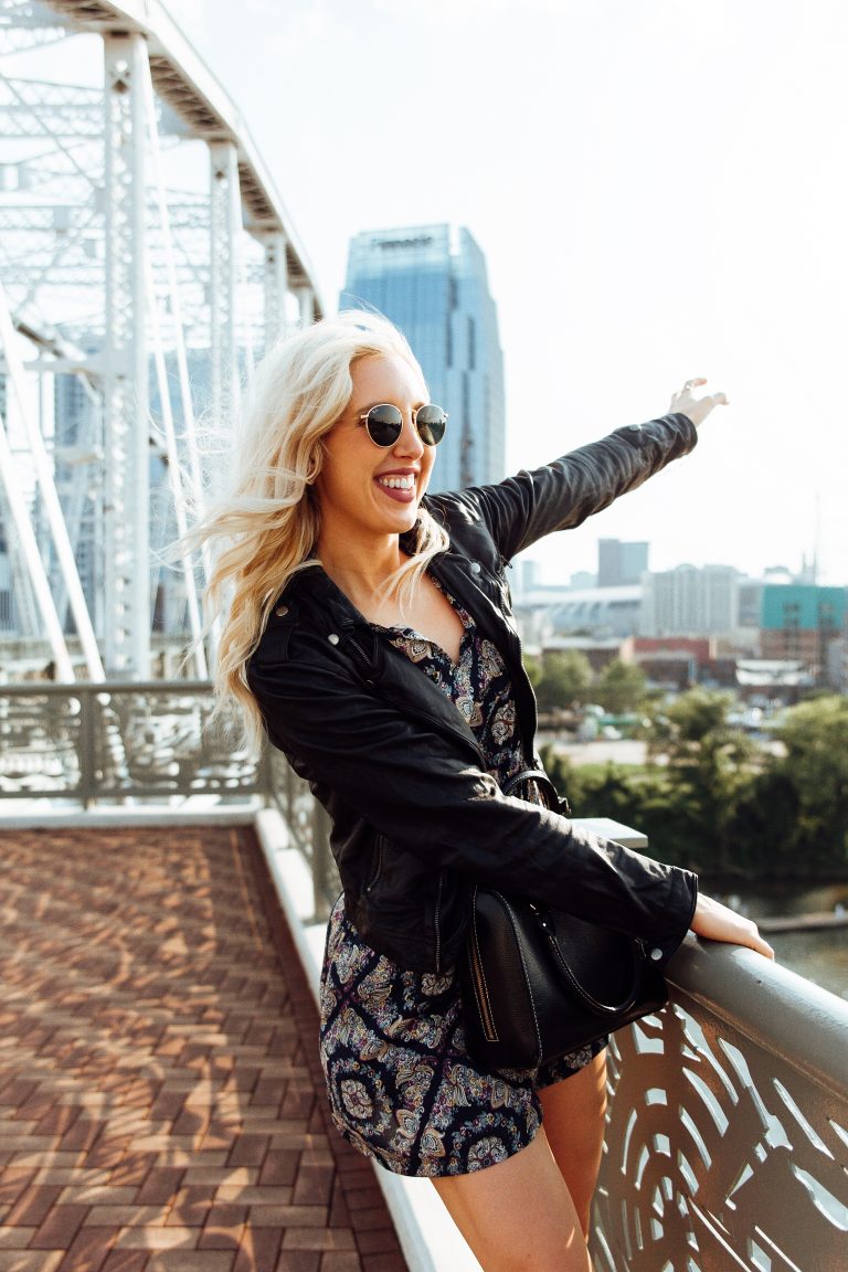 How To Style (And Wear!) Fall Outfits Even When It's 90 Degrees - Blush ...